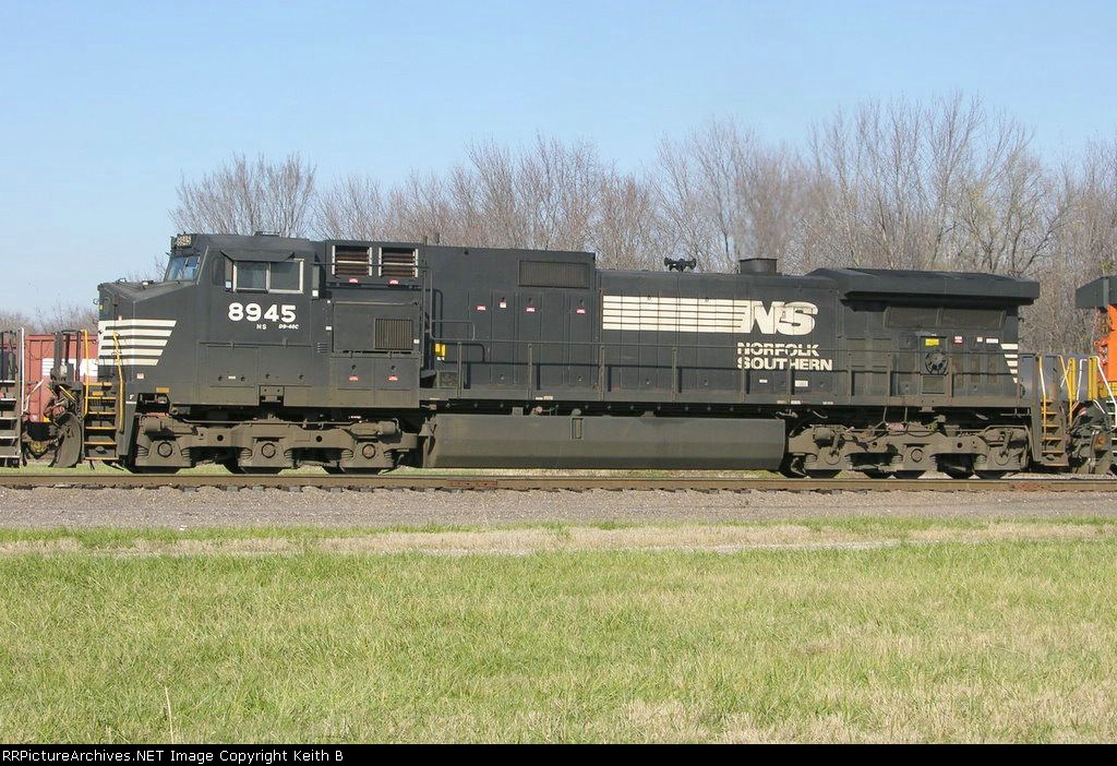 NS 8945